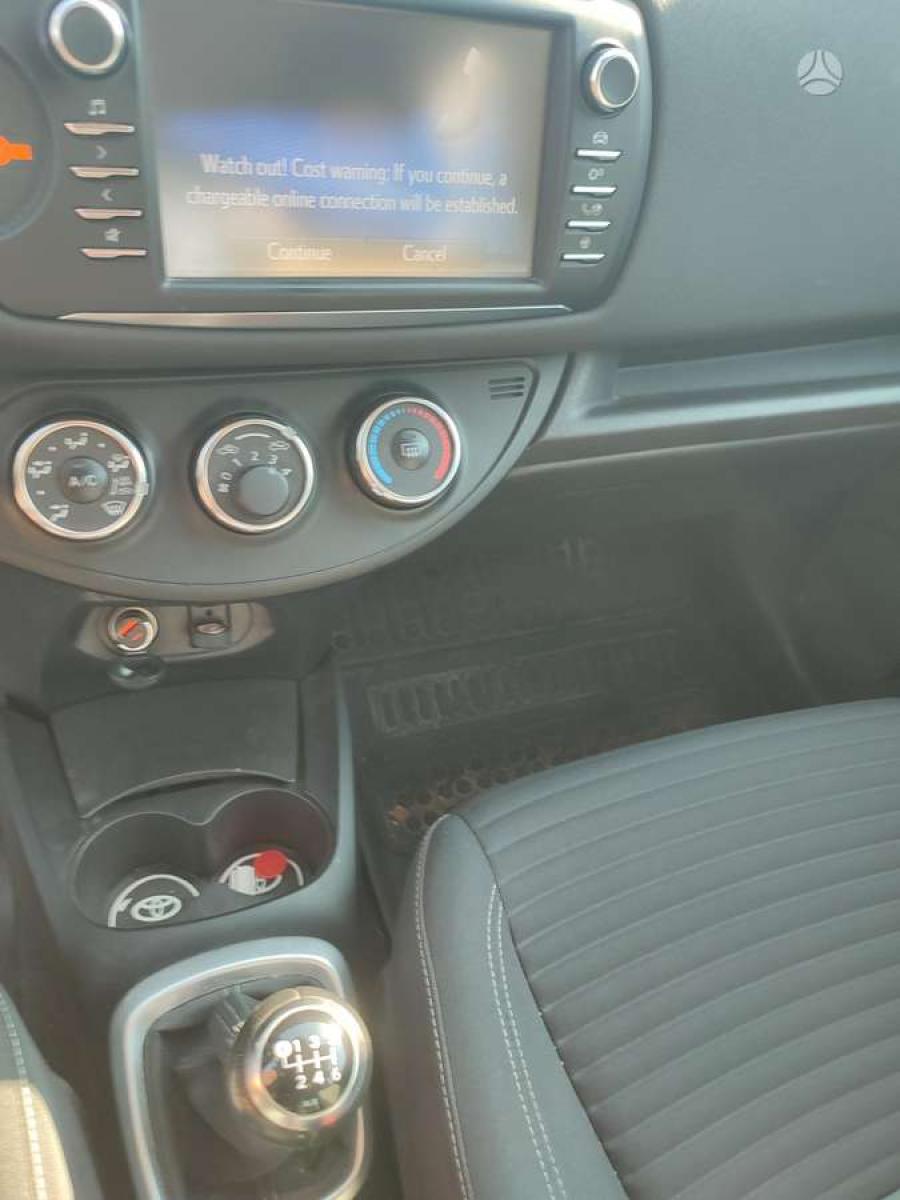 White Toyota Yaris 2017 in Gargzdai, with an engine capacity of 1.36 L and mileage of 175 thousand km for 6600 €, photo 11 on AUTOMOTO.COM.LV