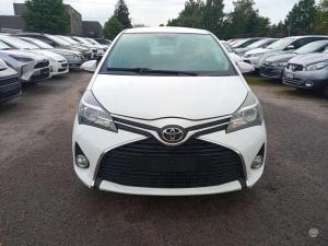 Balts Toyota Yaris 2017 Panevēža, ar dzinēja tilpumu 1.00 L un nobraukumu 121 tūkst. km par 6500 €, foto 5 vietnē AUTOMOTO.COM.LV