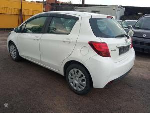 Balts Toyota Yaris 2017 Panevēža, ar dzinēja tilpumu 1.00 L un nobraukumu 121 tūkst. km par 6500 €, foto 13 vietnē AUTOMOTO.COM.LV