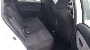 Balts Toyota Yaris 2017 Panevēža, ar dzinēja tilpumu 1.00 L un nobraukumu 121 tūkst. km par 6500 €, foto 15 vietnē AUTOMOTO.COM.LV