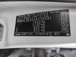 Белый Тойота Ярис 2017 в Паневежис, объемом двигателя 1.00 л и пробегом 121 тыс. км за 6500 €, фото 39 на AUTOMOTO.COM.LV