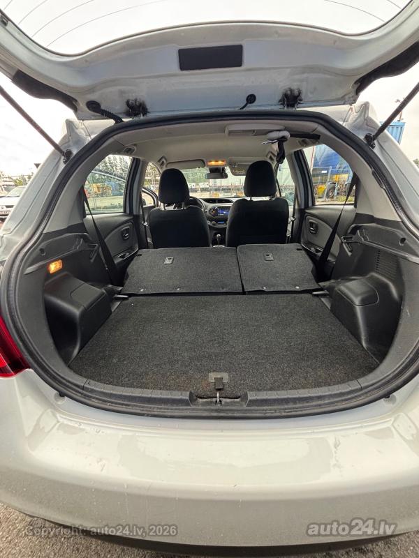 Тойота Ярис 2017 в Таллин на AUTOMOTO.COM.LV Белый Тойота Ярис 2017 в Таллин, объемом двигателя 1.50 л и пробегом 141 тыс. км за 10750 €, фото 10 на AUTOMOTO.COM.LV