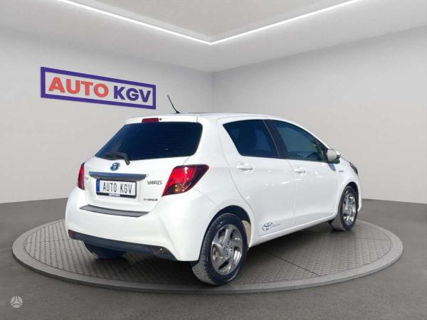 Тойота Ярис 2017 в Вильнюс на AUTOMOTO.COM.LV Белый Тойота Ярис 2017 в Вильнюс, объемом двигателя 1.50 л и пробегом 138 тыс. км за 10999 €, фото 6 на AUTOMOTO.COM.LV