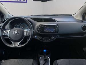 Balts Toyota Yaris 2017 Viļņa, ar dzinēja tilpumu 1.50 L un nobraukumu 138 tūkst. km par 10999 €, foto 13 vietnē AUTOMOTO.COM.LV