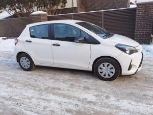 Balts Toyota Yaris 2018 Kauņa, ar dzinēja tilpumu 1.00 L un nobraukumu 245 tūkst. km par 3850 €, foto 10 vietnē AUTOMOTO.COM.LV