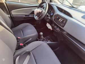 Balts Toyota Yaris 2018 Kauņa, ar dzinēja tilpumu 1.00 L un nobraukumu 245 tūkst. km par 3850 €, foto 15 vietnē AUTOMOTO.COM.LV