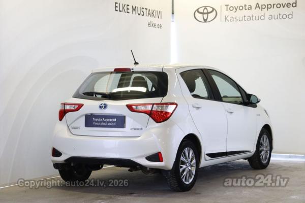 White Toyota Yaris 2018 in Tallinn, with an engine capacity of 1.50 L and mileage of 86 thousand km for 12400 €, photo 2 on AUTOMOTO.COM.LV