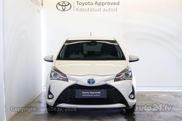 White Toyota Yaris 2018 in Tallinn, with an engine capacity of 1.50 L and mileage of 51 thousand km for 13200 €, photo 5 on AUTOMOTO.COM.LV