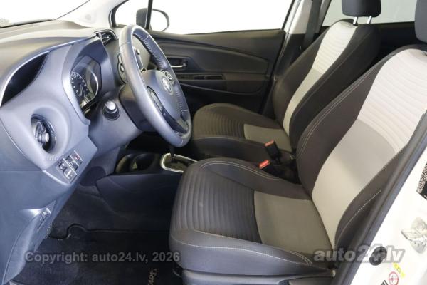 Balts Toyota Yaris 2018 Tallina, ar dzinēja tilpumu 1.50 L un nobraukumu 51 tūkst. km par 13200 €, foto 11 vietnē AUTOMOTO.COM.LV