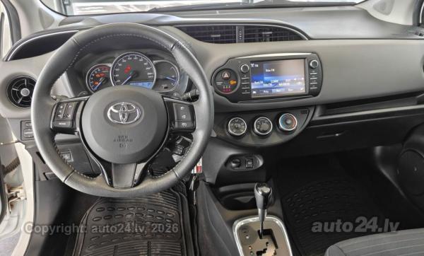 White Toyota Yaris 2018 in Narva, with an engine capacity of 1.50 L and mileage of 71 thousand km for 11900 €, photo 11 on AUTOMOTO.COM.LV