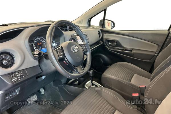 Balts Toyota Yaris 2018 Pērnava, ar dzinēja tilpumu 1.50 L un nobraukumu 144 tūkst. km par 10450 €, foto 11 vietnē AUTOMOTO.COM.LV