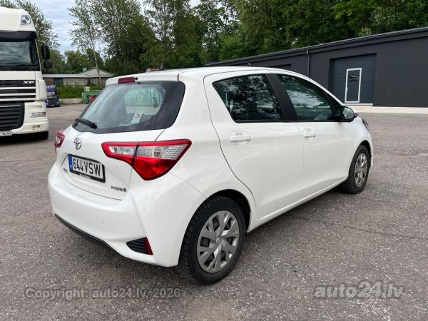 Balts Toyota Yaris 2018 Tallina, ar dzinēja tilpumu 1.50 L un nobraukumu 165 tūkst. km par 12000 €, foto 5 vietnē AUTOMOTO.COM.LV