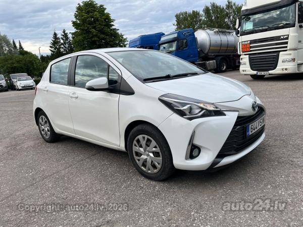 Balts Toyota Yaris 2018 Tallina, ar dzinēja tilpumu 1.50 L un nobraukumu 165 tūkst. km par 12000 €, foto 7 vietnē AUTOMOTO.COM.LV