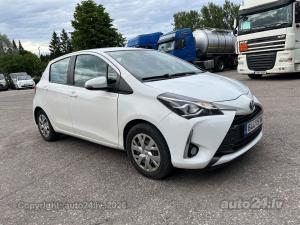 White Toyota Yaris 2018 in Tallinn, with an engine capacity of 1.50 L and mileage of 165 thousand km for 12000 €, photo 8 on AUTOMOTO.COM.LV