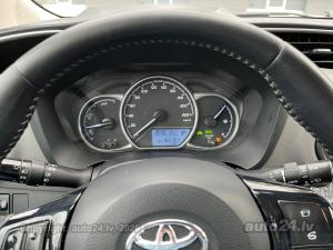 White Toyota Yaris 2018 in Tallinn, with an engine capacity of 1.50 L and mileage of 165 thousand km for 12000 €, photo 19 on AUTOMOTO.COM.LV