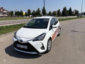 White Toyota Yaris 2018 in Taurage, with an engine capacity of 1.50 L and mileage of 162 thousand km for 6000 €, photo  on AUTOMOTO.COM.LV