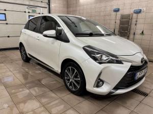 White Toyota Yaris 2019 in Telschi, with an engine capacity of 1.50 L and mileage of 68 thousand km for 13500 €, photo 5 on AUTOMOTO.COM.LV