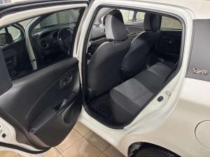 White Toyota Yaris 2019 in Telschi, with an engine capacity of 1.50 L and mileage of 68 thousand km for 13500 €, photo 11 on AUTOMOTO.COM.LV