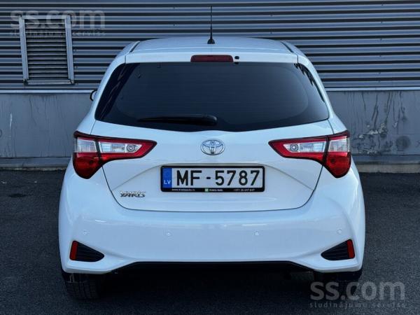 White Toyota Yaris 2019 in Riga, with an engine capacity of 1.50 L and mileage of 91 thousand km for 8900 €, photo 4 on AUTOMOTO.COM.LV