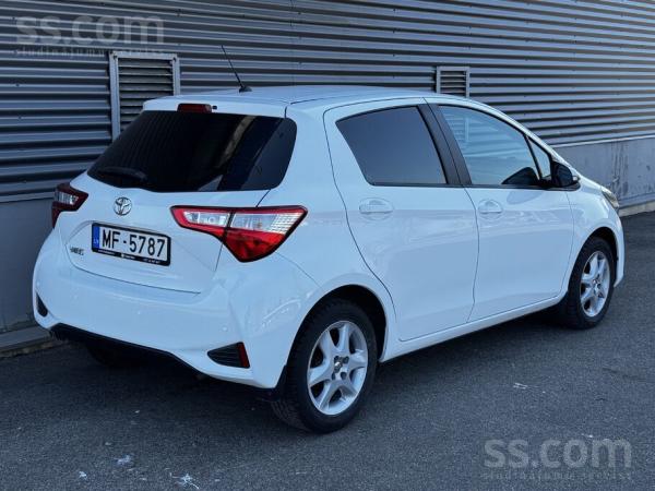 White Toyota Yaris 2019 in Riga, with an engine capacity of 1.50 L and mileage of 91 thousand km for 8900 €, photo 5 on AUTOMOTO.COM.LV