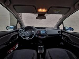 Balts Toyota Yaris 2019 Rīga, ar dzinēja tilpumu 1.50 L un nobraukumu 122 tūkst. km par 10590 €, foto 4 vietnē AUTOMOTO.COM.LV