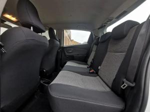 Balts Toyota Yaris 2019 Rīga, ar dzinēja tilpumu 1.50 L un nobraukumu 122 tūkst. km par 10590 €, foto 7 vietnē AUTOMOTO.COM.LV
