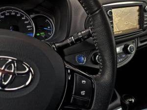 Balts Toyota Yaris 2019 Rīga, ar dzinēja tilpumu 1.50 L un nobraukumu 122 tūkst. km par 10590 €, foto 15 vietnē AUTOMOTO.COM.LV