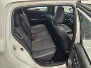 White Toyota Yaris 2019 in Panevezys, with an engine capacity of 1.50 L and mileage of 44 thousand km for 15390 €, photo 16 on AUTOMOTO.COM.LV