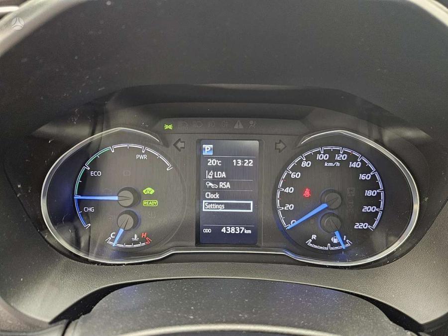 White Toyota Yaris 2019 in Panevezys, with an engine capacity of 1.50 L and mileage of 44 thousand km for 15390 €, photo 28 on AUTOMOTO.COM.LV