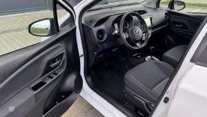 White Toyota Yaris 2019 in Vilnius, with an engine capacity of 1.50 L and mileage of 91 thousand km for 12990 €, photo 15 on AUTOMOTO.COM.LV
