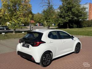 Balts Toyota Yaris 2020 Viļņa, ar dzinēja tilpumu 1.50 L un nobraukumu 211 tūkst. km par 11950 €, foto 8 vietnē AUTOMOTO.COM.LV