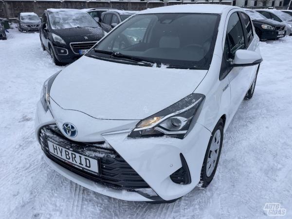 Balts Toyota Yaris 2020 Kauņa, ar dzinēja tilpumu 1.50 L un nobraukumu 163 tūkst. km par 10200 €, foto 2 vietnē AUTOMOTO.COM.LV