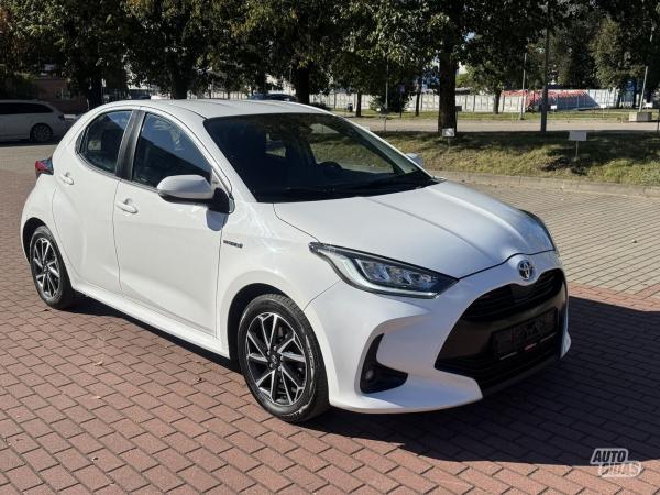 Balts Toyota Yaris 2020 Viļņa, ar dzinēja tilpumu 1.50 L un nobraukumu 211 tūkst. km par 12550 €, foto 4 vietnē AUTOMOTO.COM.LV