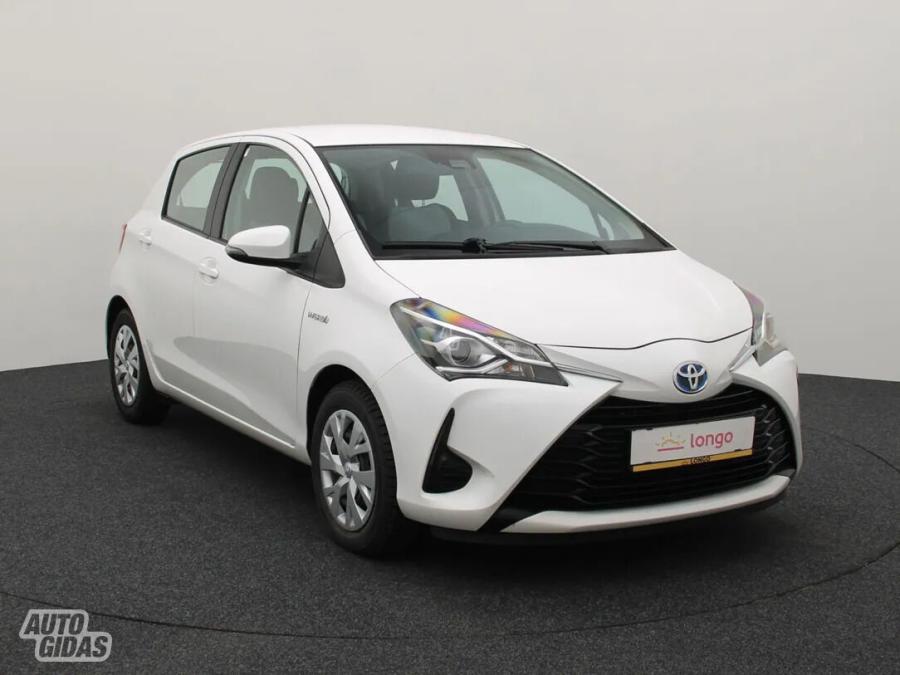 White Toyota Yaris 2020 in Vilnius, with an engine capacity of 1.50 L and mileage of 166 thousand km for 12199 €, photo 11 on AUTOMOTO.COM.LV