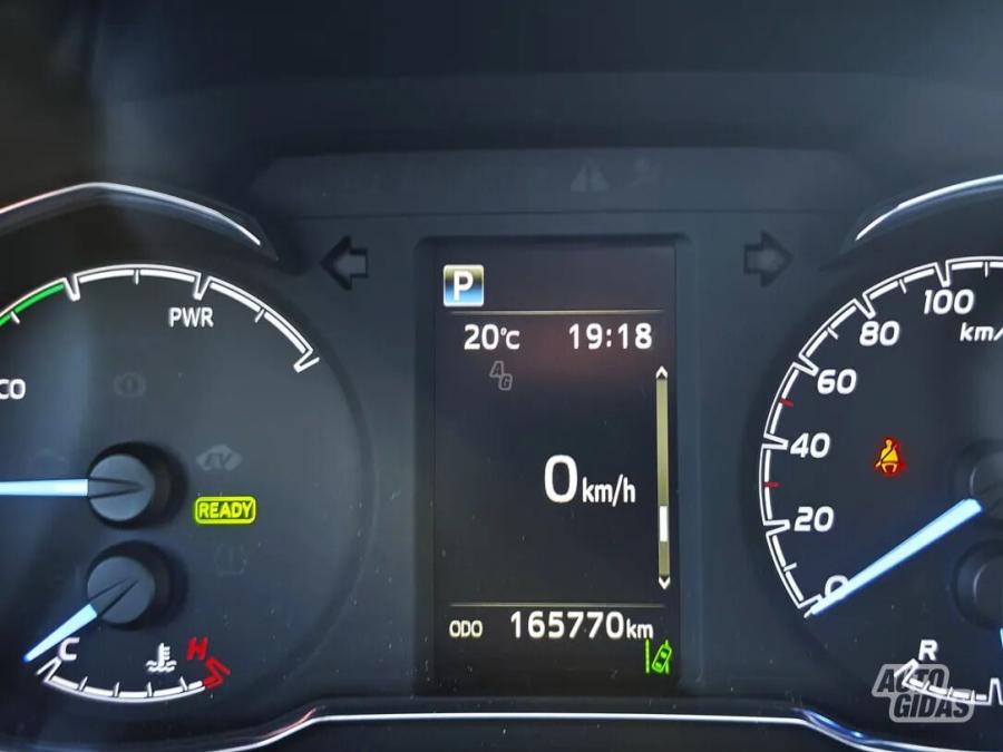 White Toyota Yaris 2020 in Vilnius, with an engine capacity of 1.50 L and mileage of 166 thousand km for 12199 €, photo 20 on AUTOMOTO.COM.LV