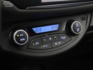 White Toyota Yaris 2020 in Vilnius, with an engine capacity of 1.50 L and mileage of 166 thousand km for 12199 €, photo 21 on AUTOMOTO.COM.LV