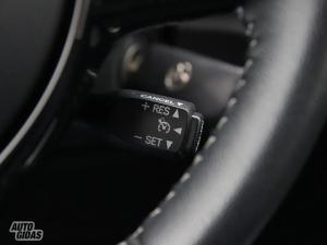White Toyota Yaris 2020 in Vilnius, with an engine capacity of 1.50 L and mileage of 166 thousand km for 12199 €, photo 31 on AUTOMOTO.COM.LV