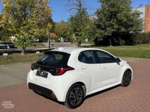 Balts Toyota Yaris 2020 Viļņa, ar dzinēja tilpumu 1.50 L un nobraukumu 211 tūkst. km par 12550 €, foto 8 vietnē AUTOMOTO.COM.LV