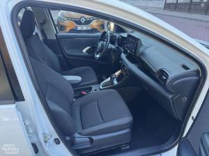 Balts Toyota Yaris 2020 Viļņa, ar dzinēja tilpumu 1.50 L un nobraukumu 211 tūkst. km par 12550 €, foto 14 vietnē AUTOMOTO.COM.LV