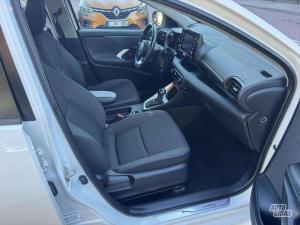 Balts Toyota Yaris 2020 Viļņa, ar dzinēja tilpumu 1.50 L un nobraukumu 211 tūkst. km par 12550 €, foto 15 vietnē AUTOMOTO.COM.LV