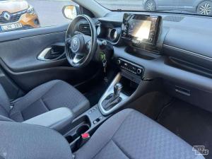 Balts Toyota Yaris 2020 Viļņa, ar dzinēja tilpumu 1.50 L un nobraukumu 211 tūkst. km par 12550 €, foto 17 vietnē AUTOMOTO.COM.LV