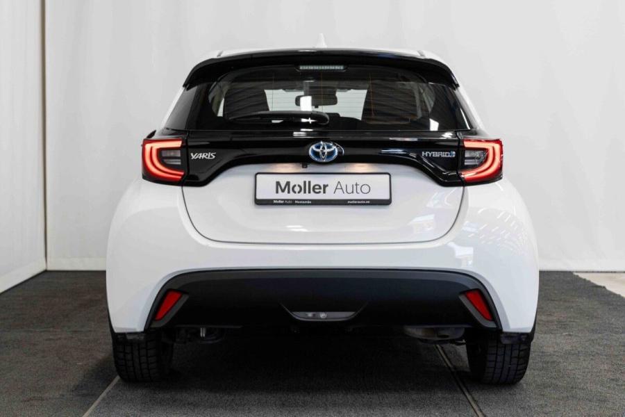Balts Toyota Yaris 2020 Tallina, ar dzinēja tilpumu 1.50 L un nobraukumu 73 tūkst. km par 14900 €, foto 7 vietnē AUTOMOTO.COM.LV