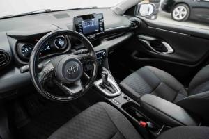 Balts Toyota Yaris 2020 Tallina, ar dzinēja tilpumu 1.50 L un nobraukumu 73 tūkst. km par 14900 €, foto 9 vietnē AUTOMOTO.COM.LV