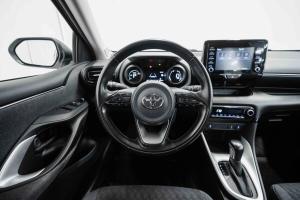 Balts Toyota Yaris 2020 Tallina, ar dzinēja tilpumu 1.50 L un nobraukumu 73 tūkst. km par 14900 €, foto 11 vietnē AUTOMOTO.COM.LV