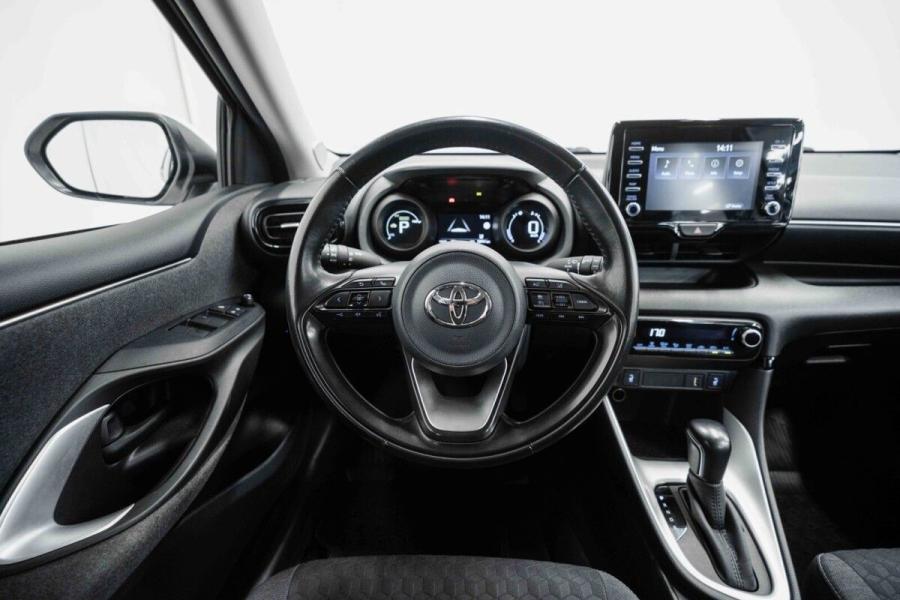 Balts Toyota Yaris 2020 Tallina, ar dzinēja tilpumu 1.50 L un nobraukumu 73 tūkst. km par 14900 €, foto 11 vietnē AUTOMOTO.COM.LV