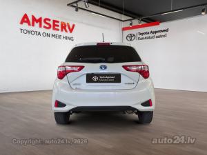 Balts Toyota Yaris 2020 Tallina, ar dzinēja tilpumu 1.50 L un nobraukumu 145 tūkst. km par 12990 €, foto 5 vietnē AUTOMOTO.COM.LV