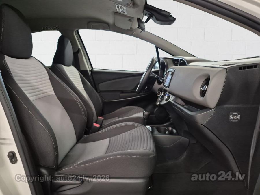 Balts Toyota Yaris 2020 Tallina, ar dzinēja tilpumu 1.50 L un nobraukumu 145 tūkst. km par 12990 €, foto 7 vietnē AUTOMOTO.COM.LV