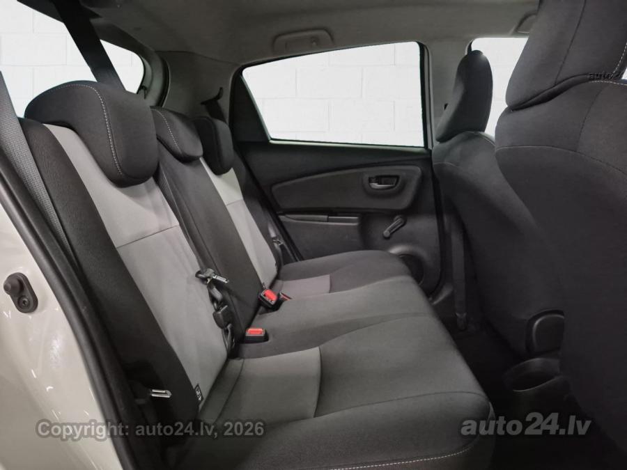 Balts Toyota Yaris 2020 Tallina, ar dzinēja tilpumu 1.50 L un nobraukumu 145 tūkst. km par 12990 €, foto 8 vietnē AUTOMOTO.COM.LV