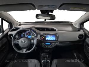 Balts Toyota Yaris 2020 Tallina, ar dzinēja tilpumu 1.50 L un nobraukumu 145 tūkst. km par 12990 €, foto 9 vietnē AUTOMOTO.COM.LV