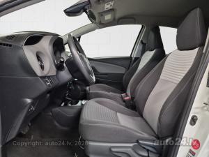 Balts Toyota Yaris 2020 Tallina, ar dzinēja tilpumu 1.50 L un nobraukumu 145 tūkst. km par 12990 €, foto 12 vietnē AUTOMOTO.COM.LV